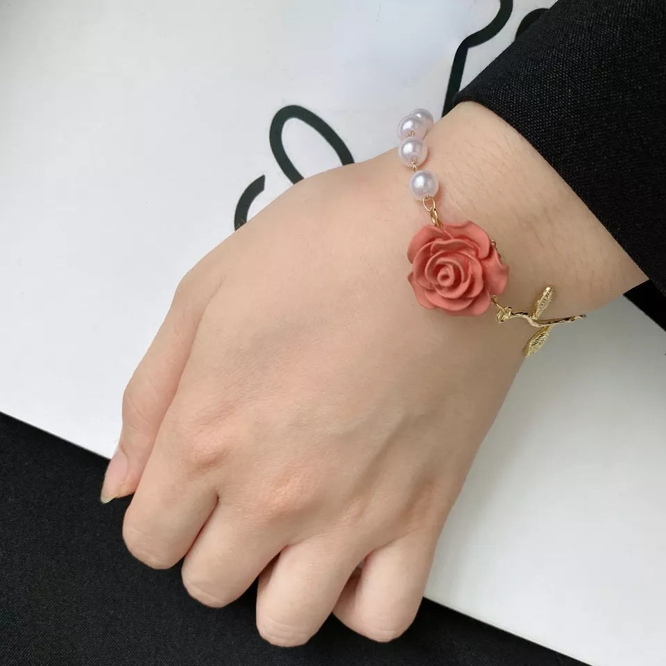 Red Rose Bracelet – YUGOSMILE